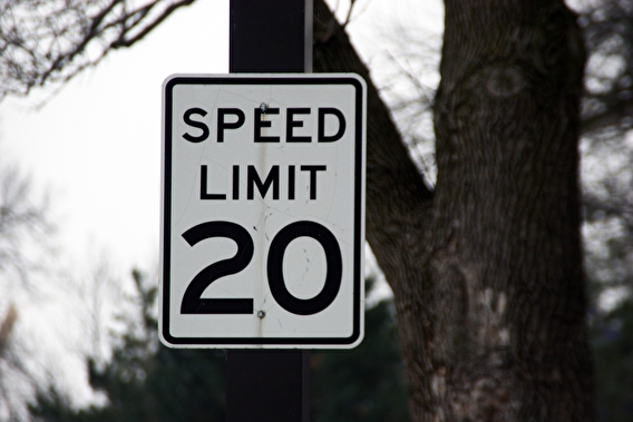 Lower speed limits may not slow drivers | Older & Wiser